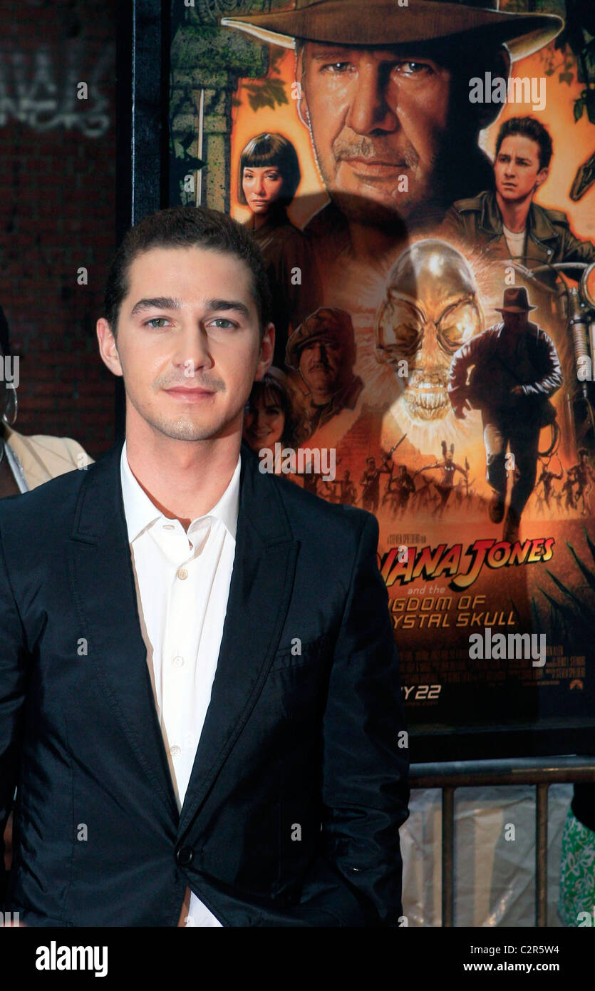 Shia LaBeouf New York premiere de "Indiana Jones et le Royaume du Crâne ...