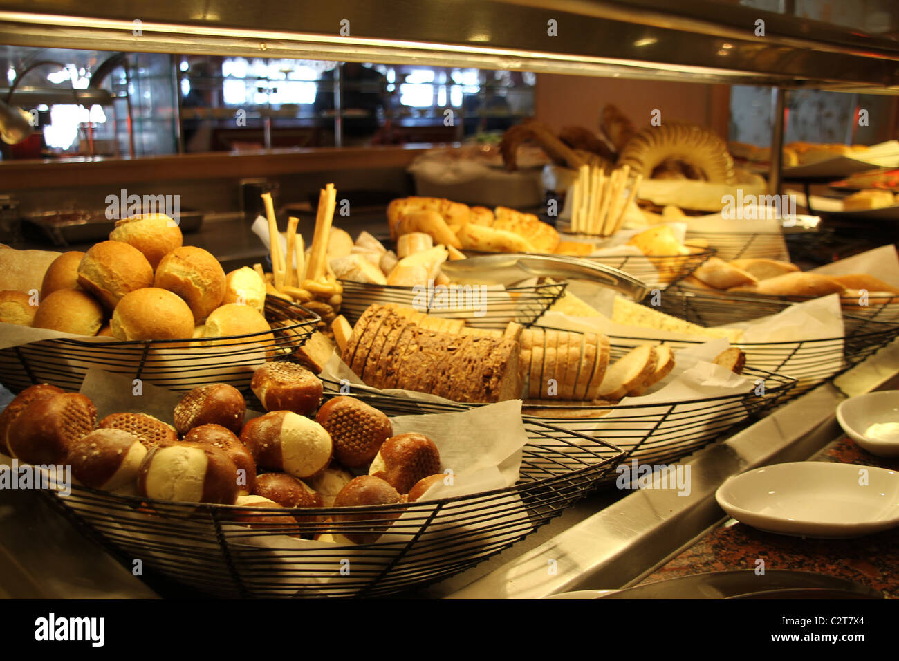 Buffet comptoir à pain Photo Stock - Alamy