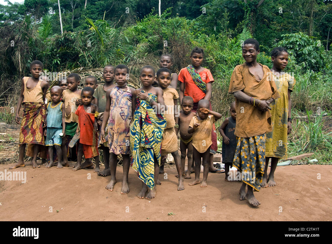 Pygmy family congo Banque de photographies et d’images à haute ...