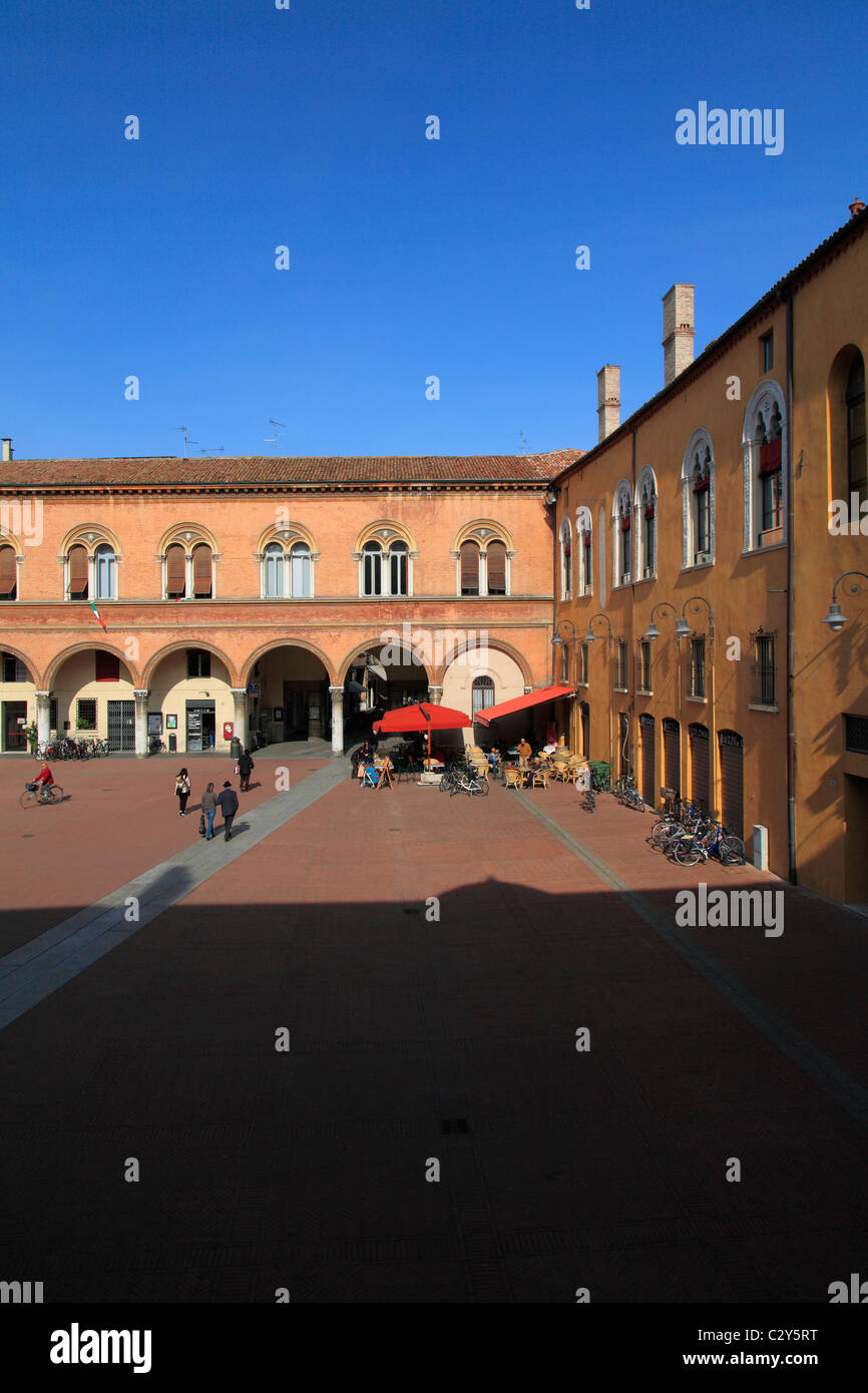 Piazza ferrara Banque de photographies et d’images à haute résolution ...