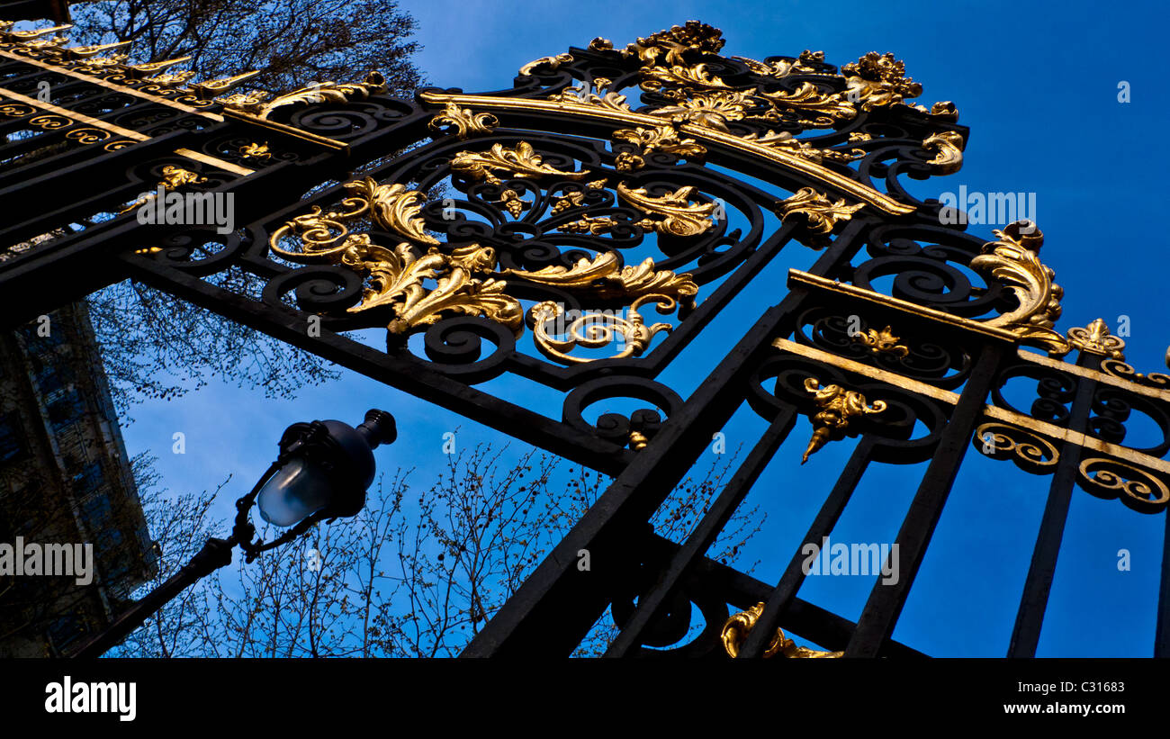 Parc monceau paris Banque de photographies et d’images à haute ...