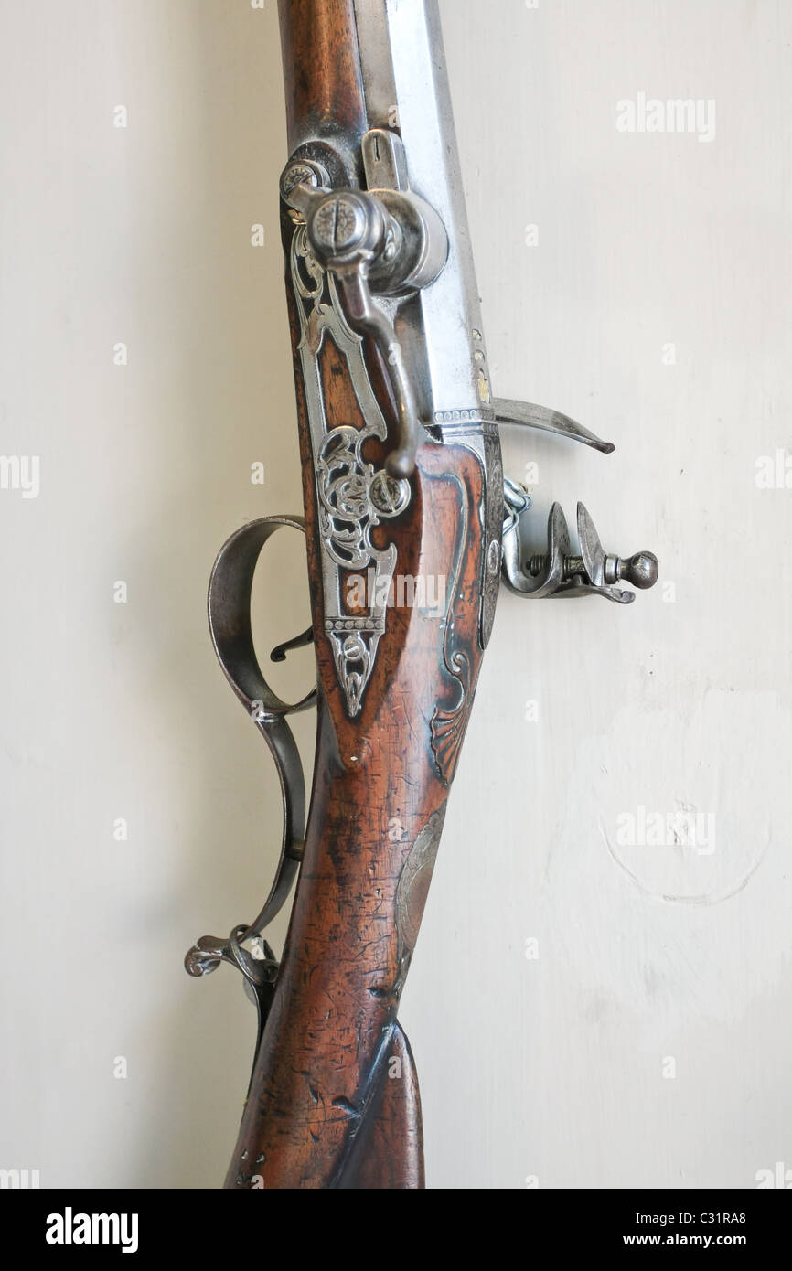 Close up de la gâchette d'un vieux fusil Photo Stock - Alamy