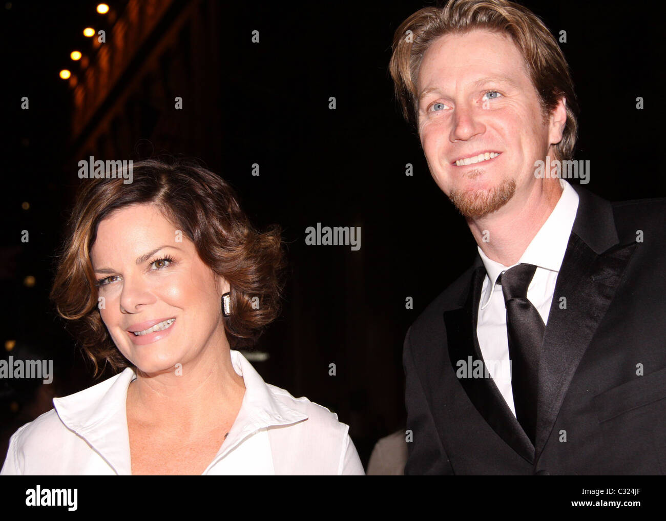 Marcia gay harden and thaddaeus scheel Banque de photographies et d ...