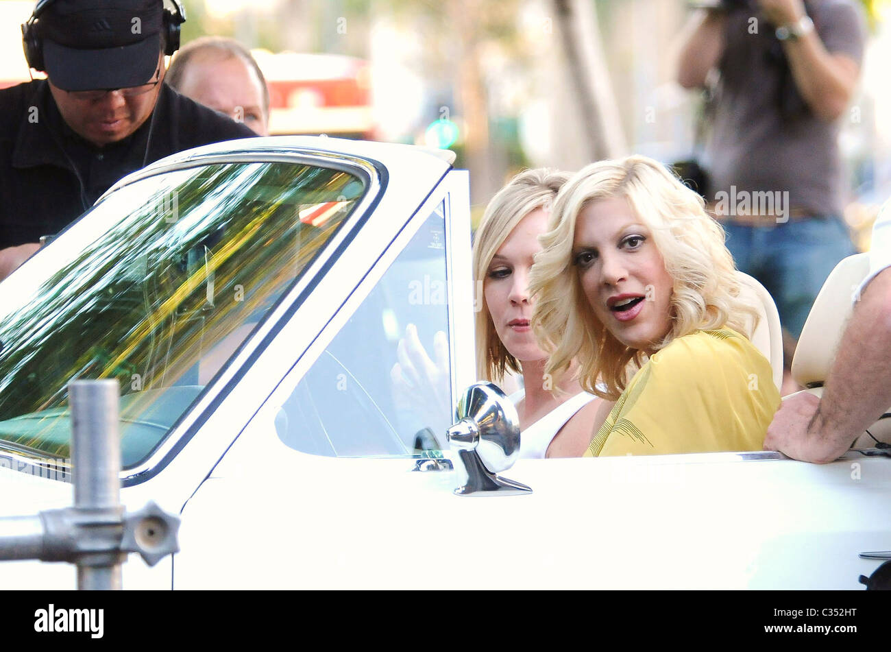Tori Spelling et Jennie Garth sur le plateau de la nouvelle série TV ...