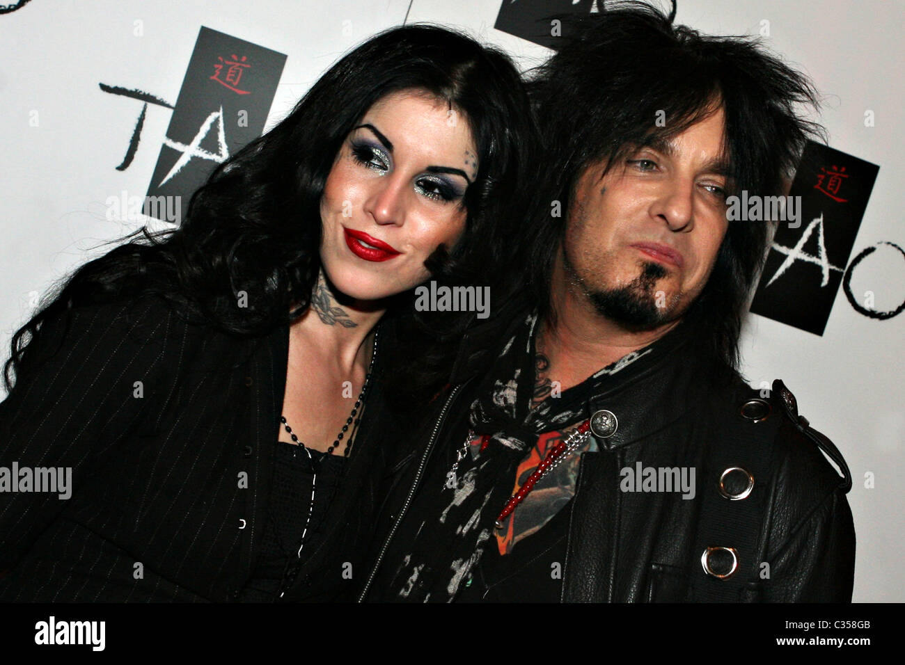 Tatouage haute tension Banque de photographies et d’images à haute ...