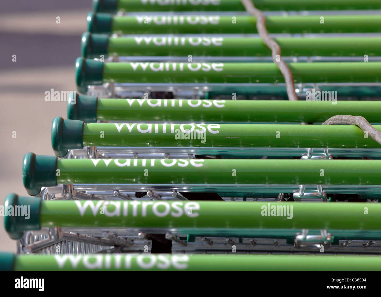 Waitrose trolley Banque de photographies et d’images à haute résolution ...