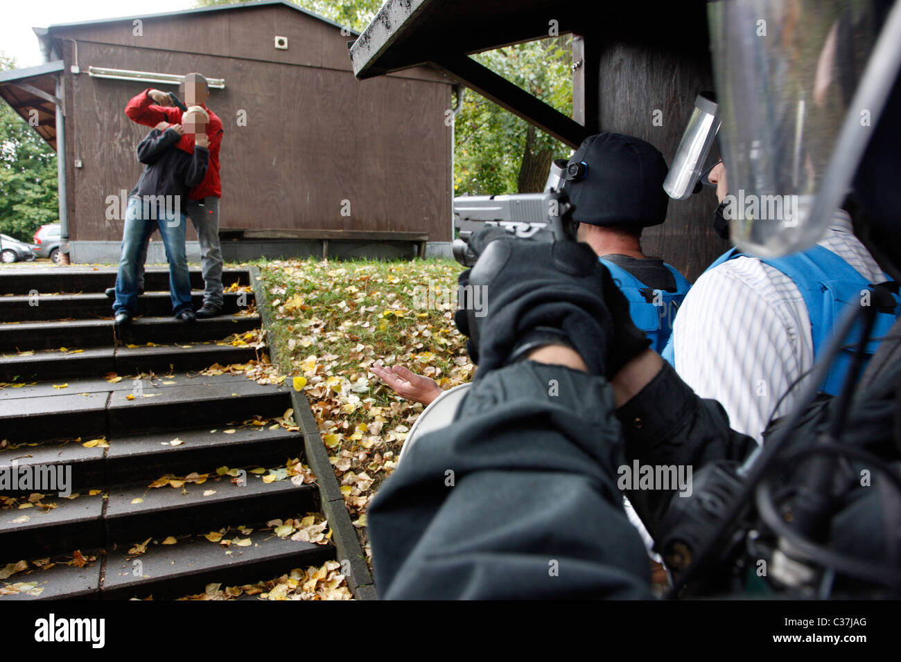 Police negotiation team Banque de photographies et d’images à haute ...
