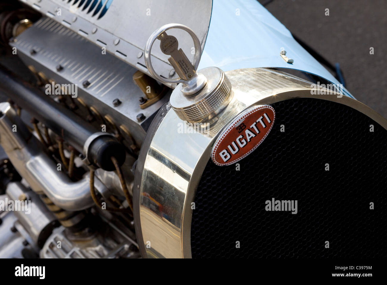 Bugatti radiator Banque de photographies et d’images à haute résolution ...