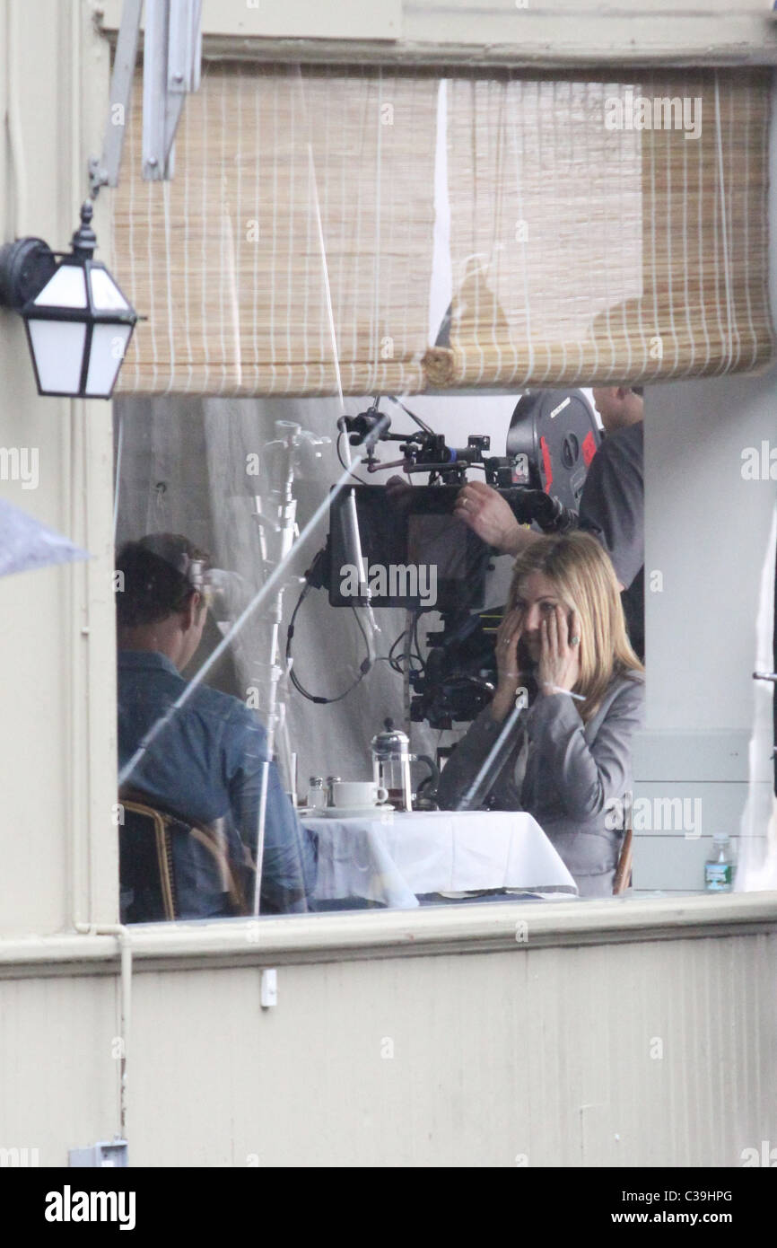 Patrick Wilson et Jennifer Aniston une scène du film pour leur nouveau ...