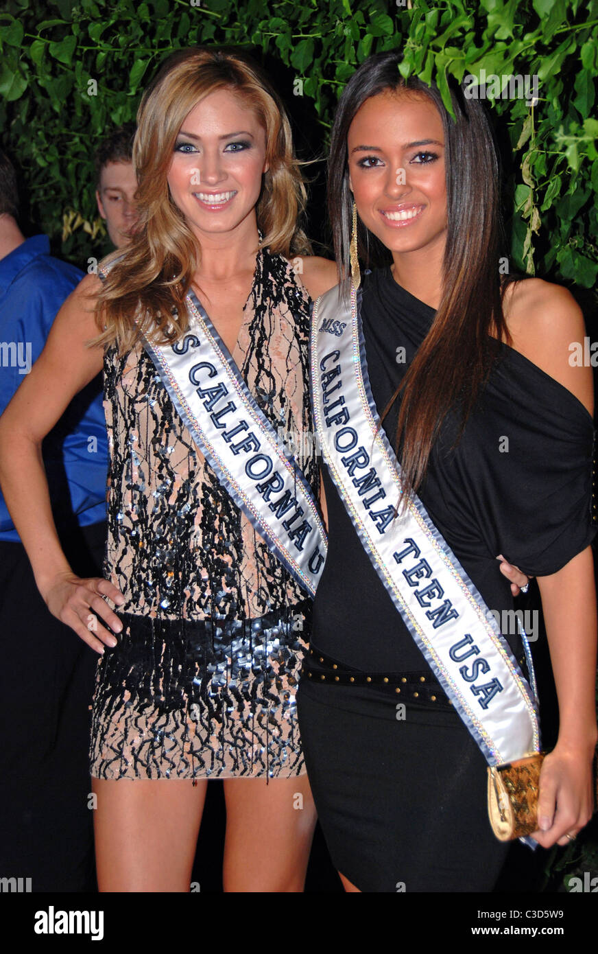 Tami Farrell et Meagan Tandy Laura Hildebrandt's CD release party pour ...