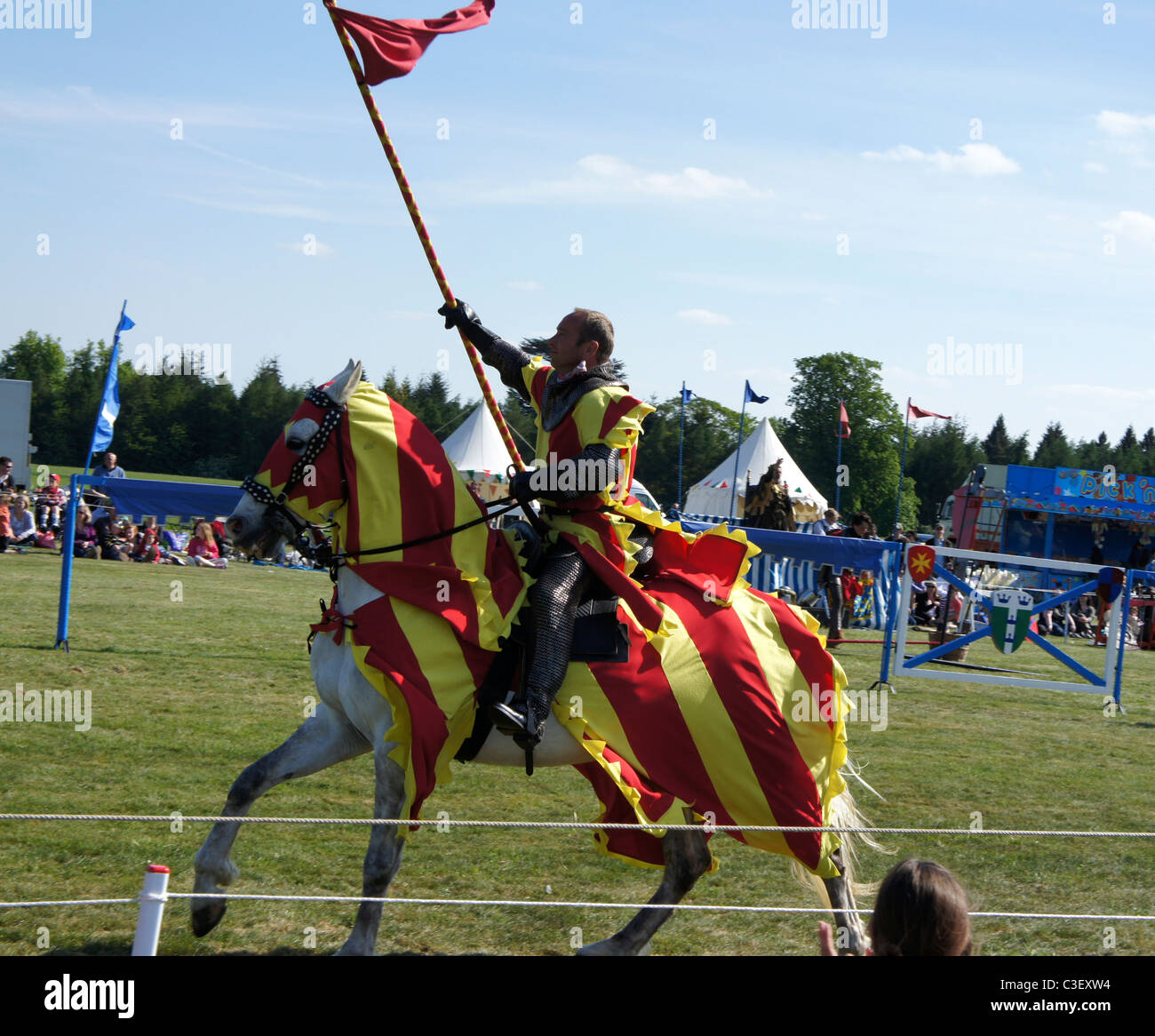 Chevaliers à cheval Banque de photographies et d’images à haute ...