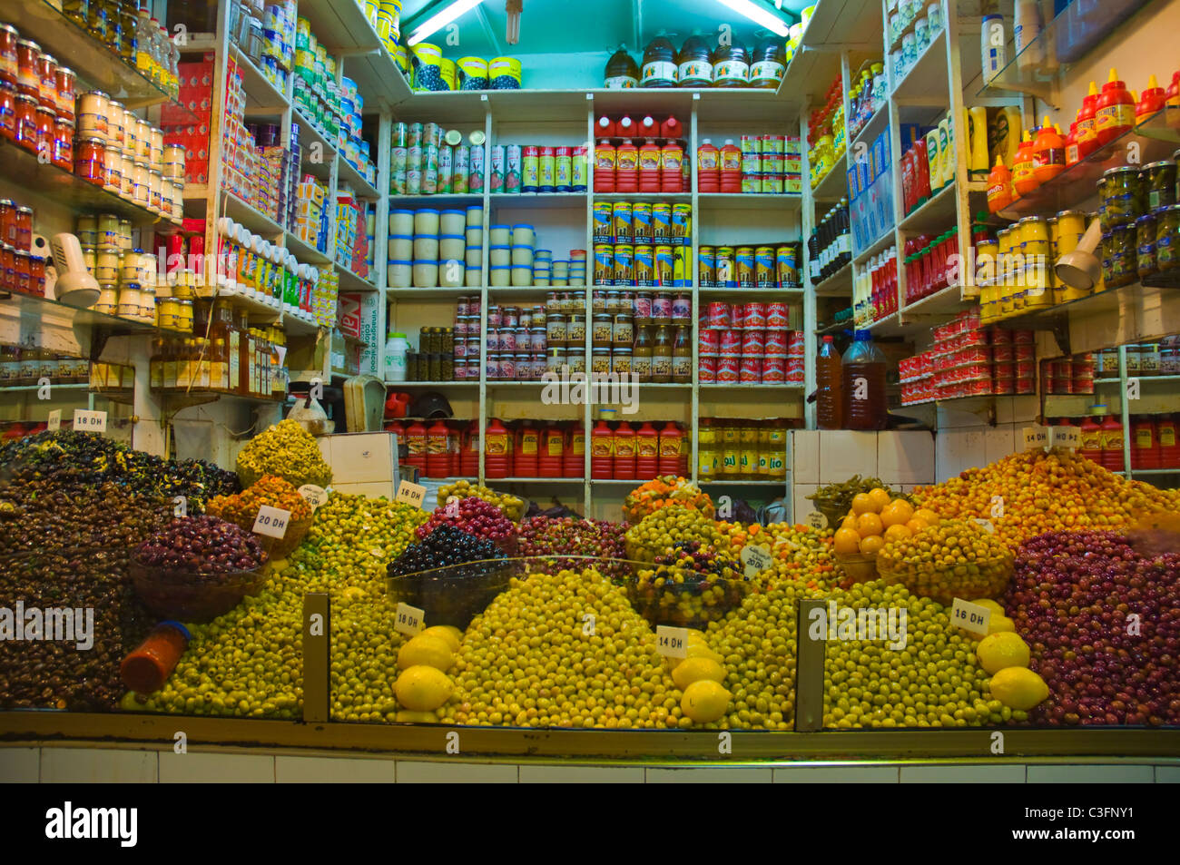 Moroccan grocery store Banque de photographies et d’images à haute ...