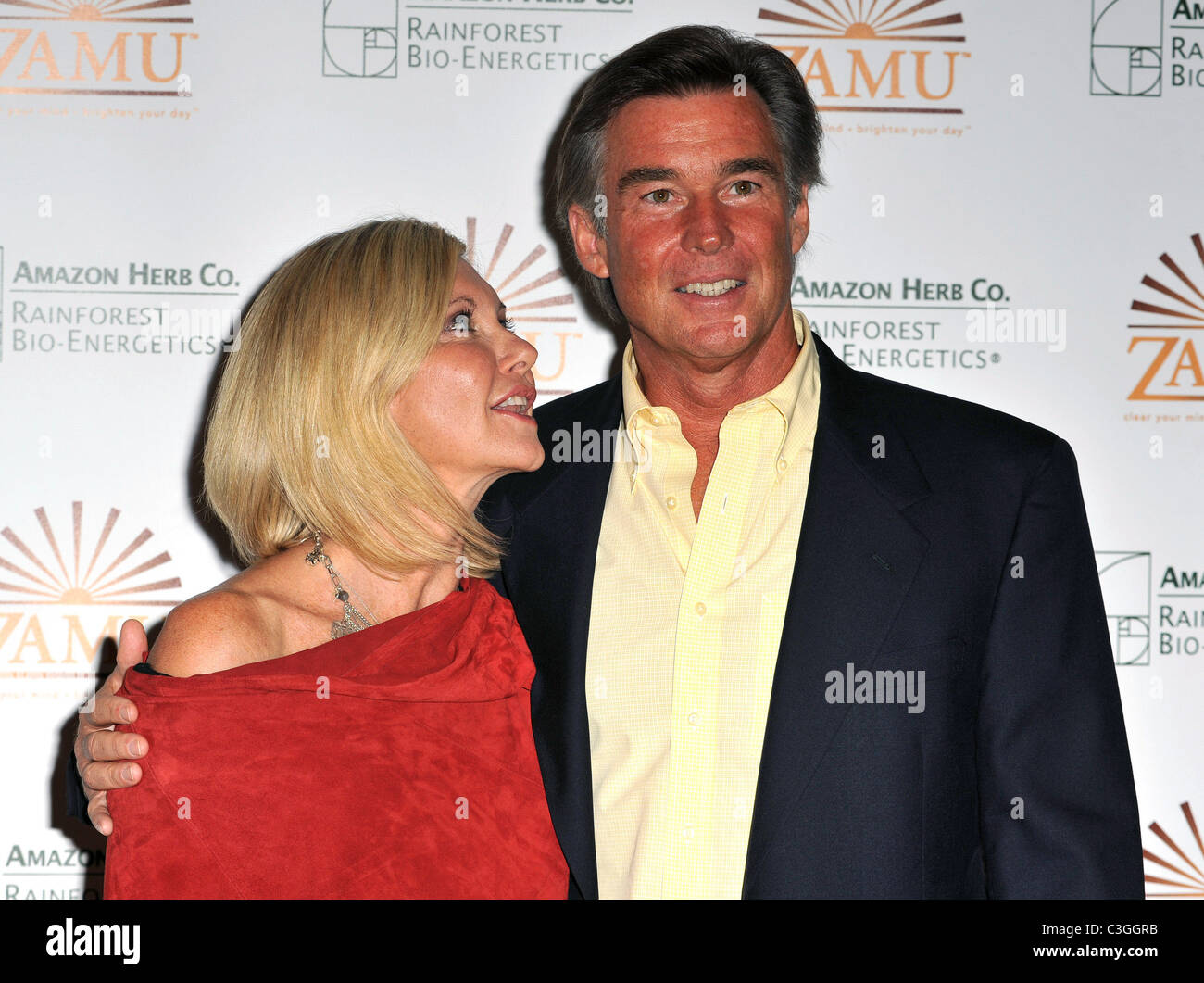 Olivia Newton-John et son mari John Easterling aka Amazon John Photocall pour le lancement de la ...
