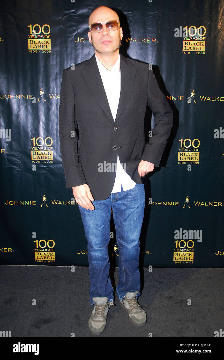 Guest Johnnie Walker Black Label party pour célébrer les 100 ans de ...