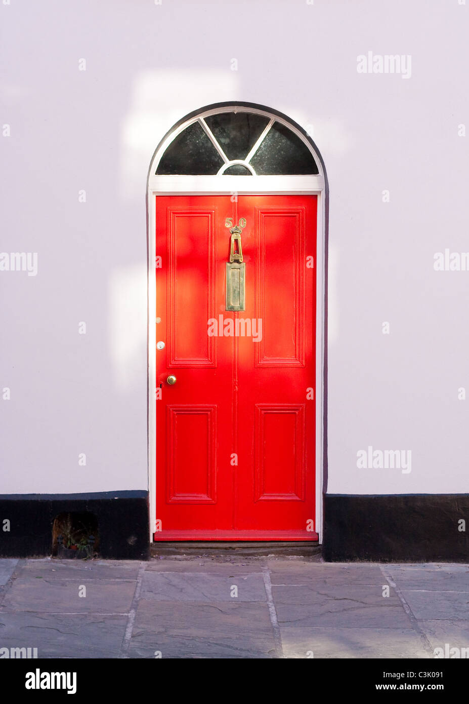 Devant rouge Banque de photographies et d’images à haute résolution - Alamy