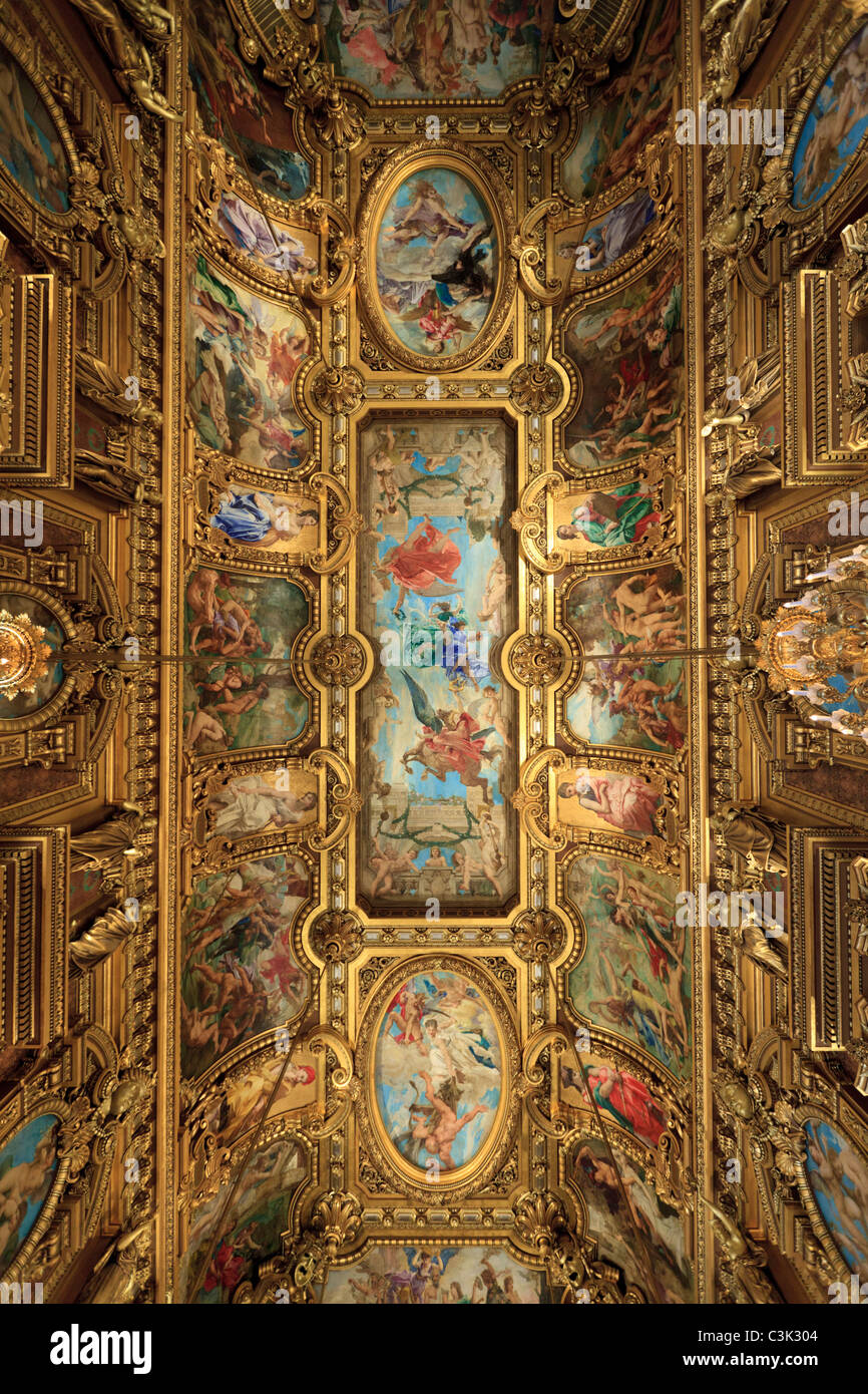 Plafond grand foyer opéra garnier Banque de photographies et d’images à ...
