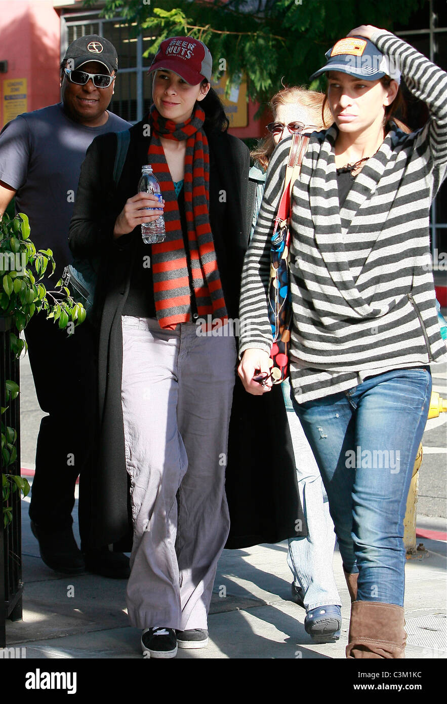 Laura silverman and sarah silverman Banque de photographies et d’images ...
