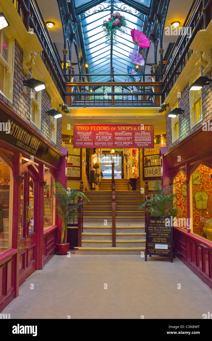 Westminster shopping arcade Banque de photographies et d’images à haute ...