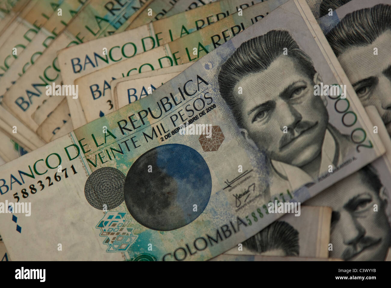 Pesos colombien Banque de photographies et d’images à haute résolution ...