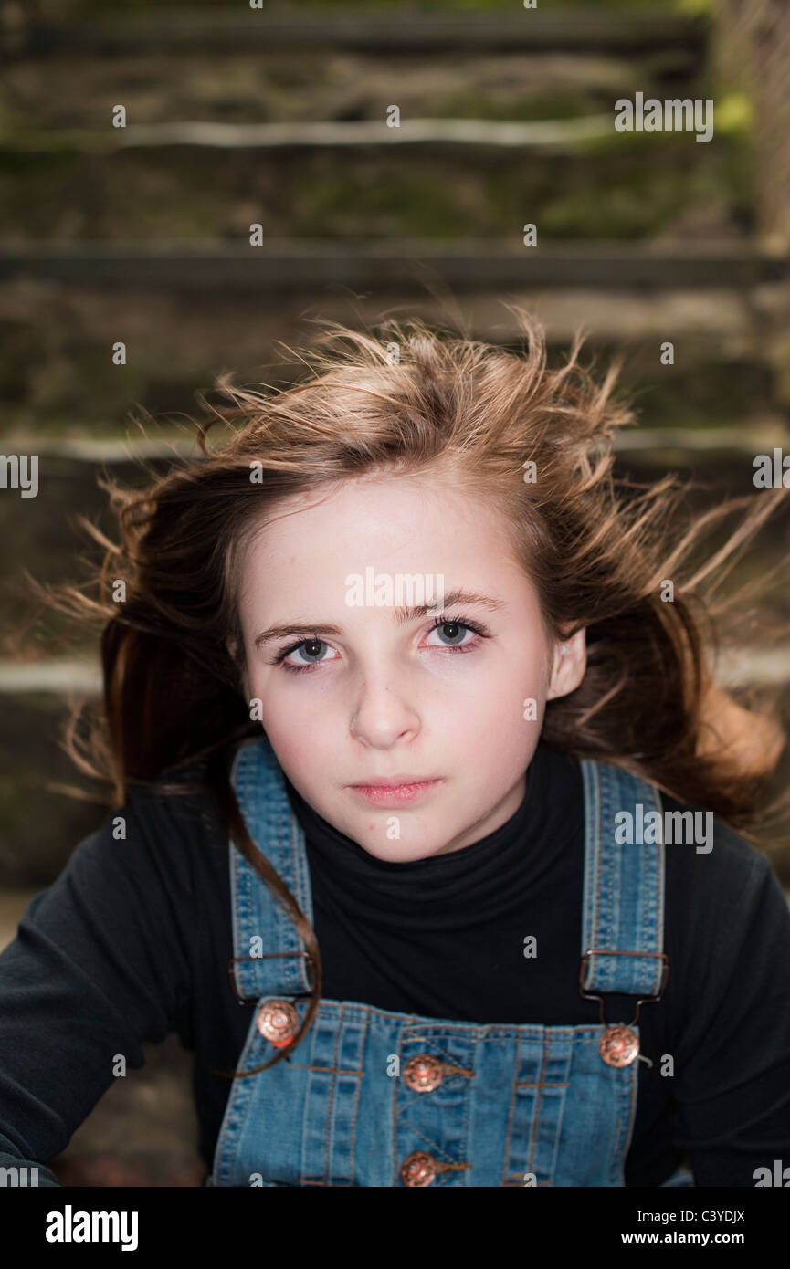 13 year old girl Banque de photographies et d’images à haute résolution ...