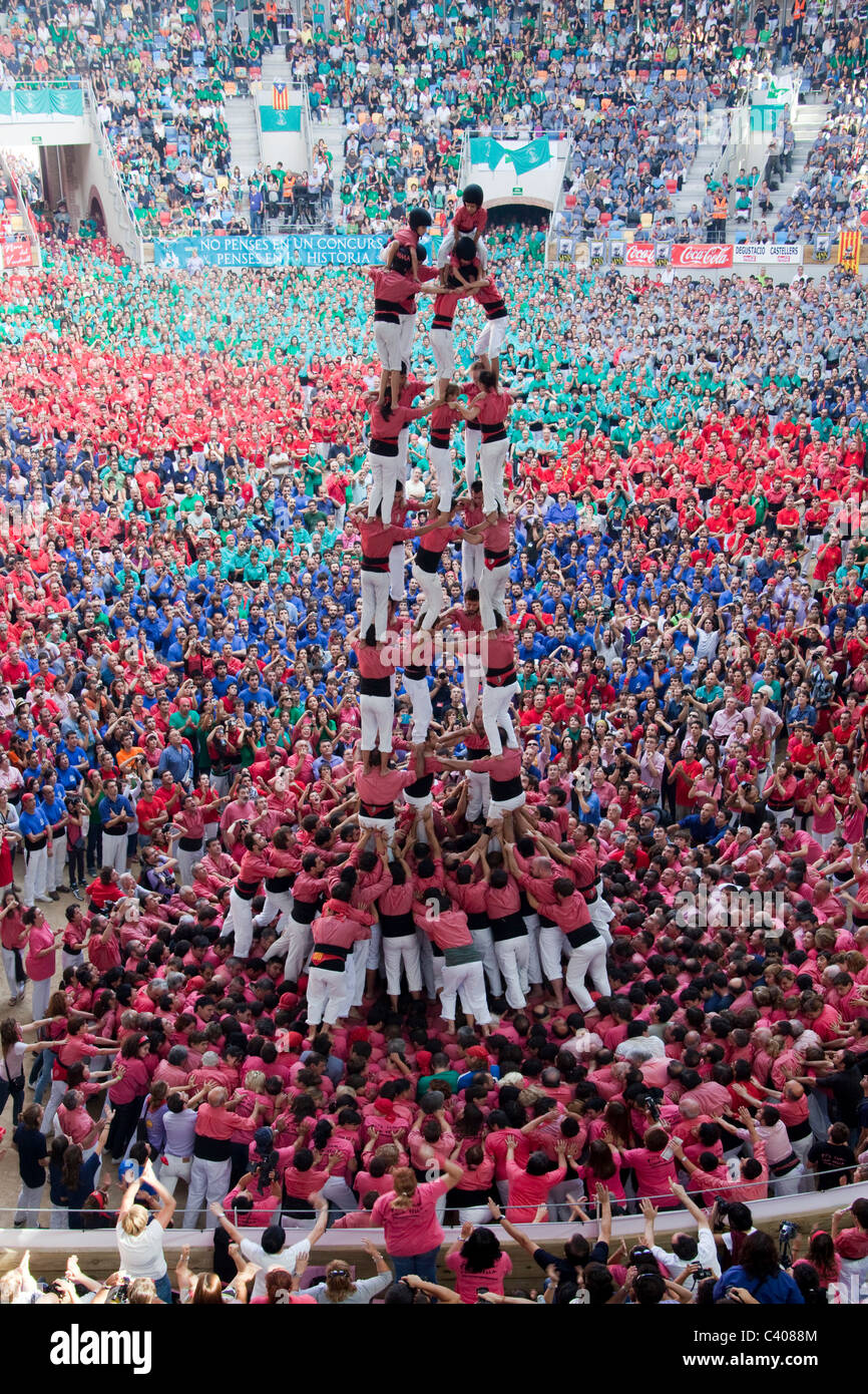 Human pyramid Banque de photographies et d’images à haute résolution ...