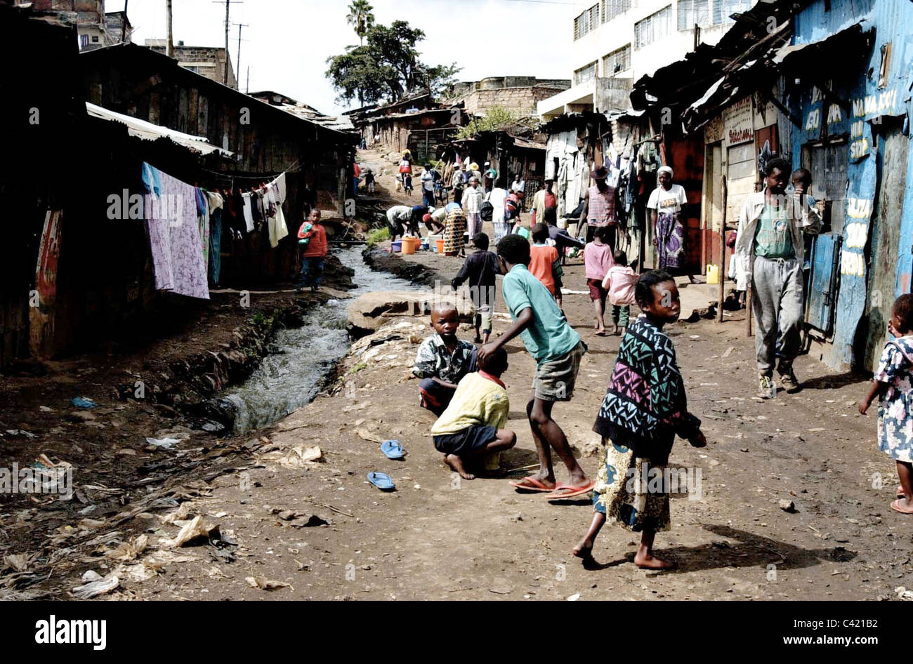 Mathare, une collection de bidonvilles de Nairobi, au Kenya, en Afrique ...