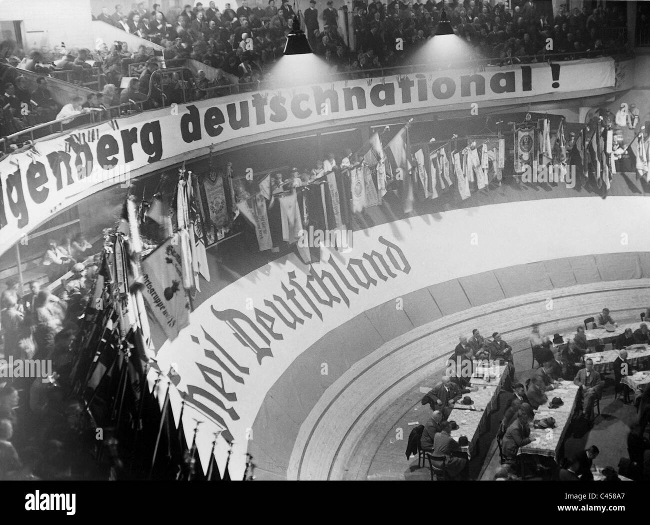 Alfred hugenberg Banque de photographies et d’images à haute résolution ...