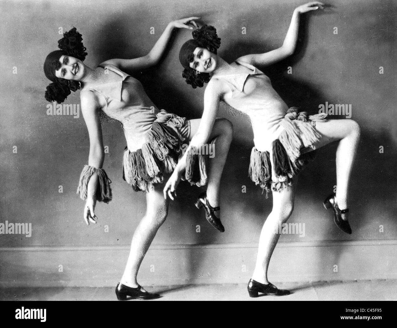 Sisters dance Banque de photographies et d’images à haute résolution ...