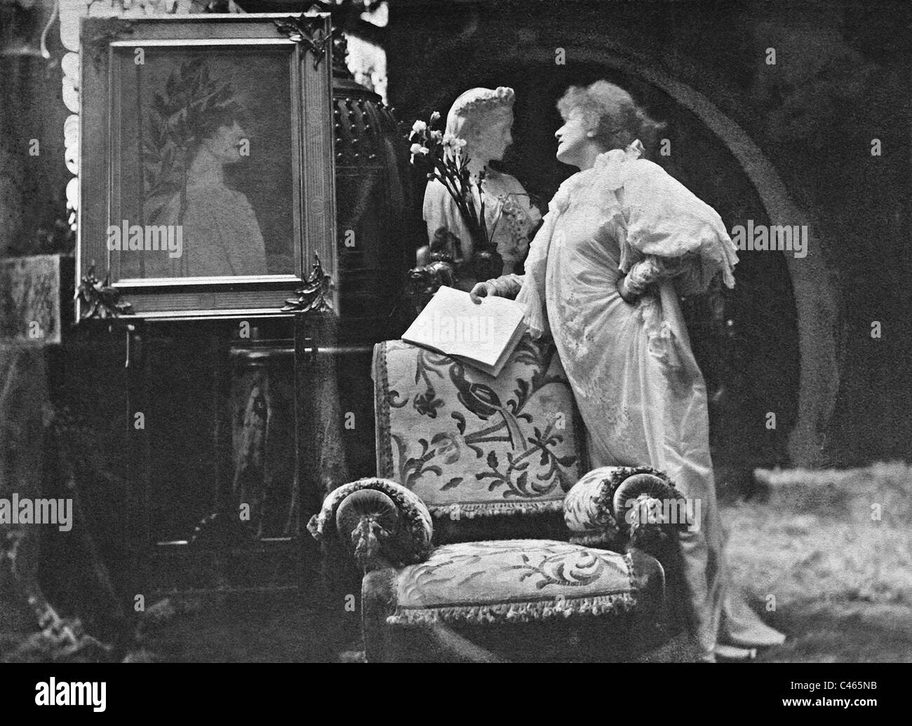 Actrice sarah bernhardt Banque d'images noir et blanc - Alamy