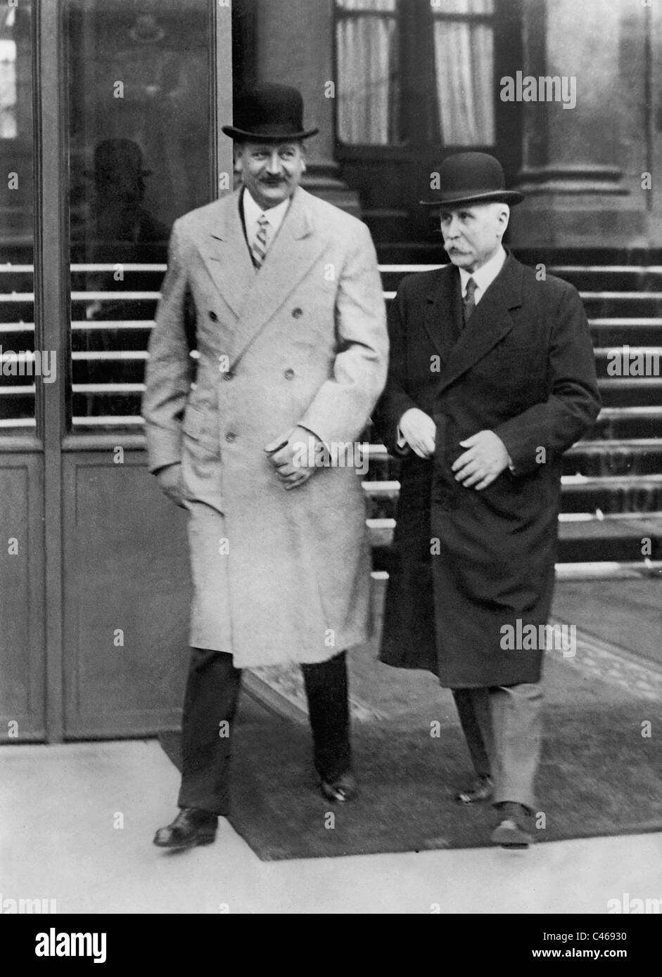 Henri Philippe Pétain et Pierre Laval, 1934 Photo Stock - Alamy