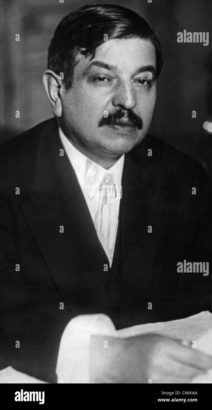 Pierre laval Banque de photographies et d’images à haute résolution - Alamy