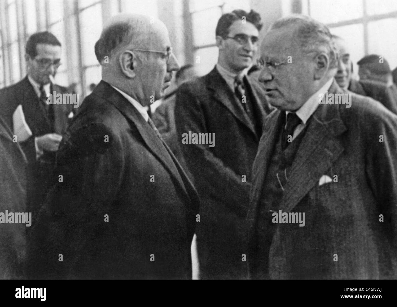 Maxim maximovich litvinov Banque de photographies et d’images à haute ...