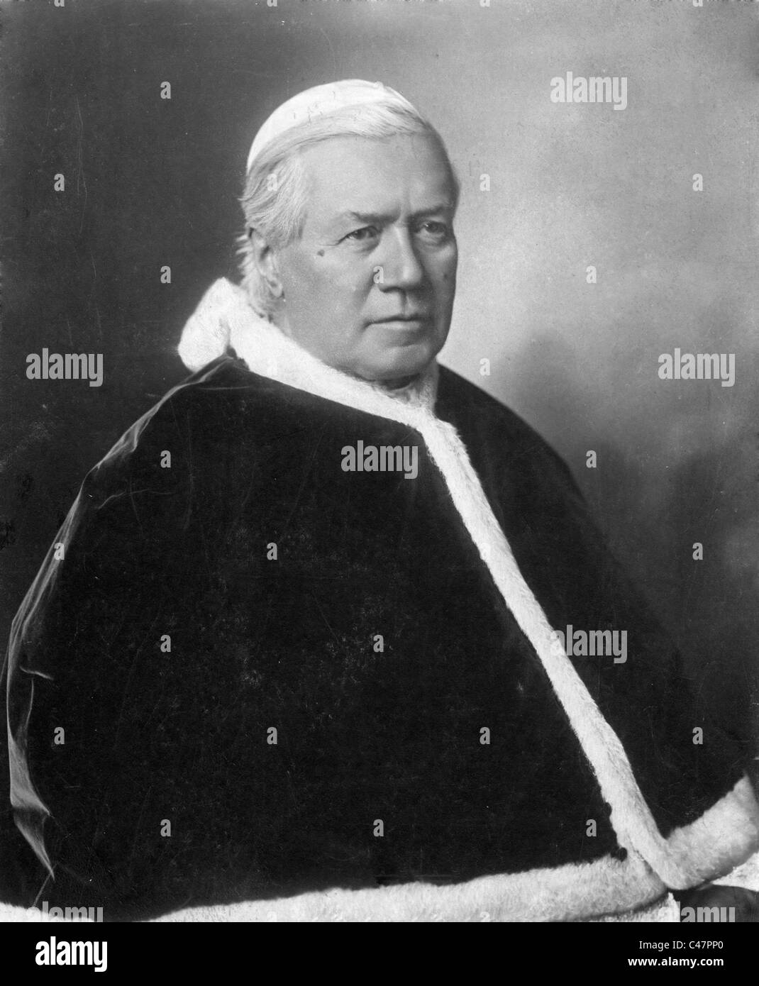 Pape pie x Banque de photographies et d’images à haute résolution - Alamy