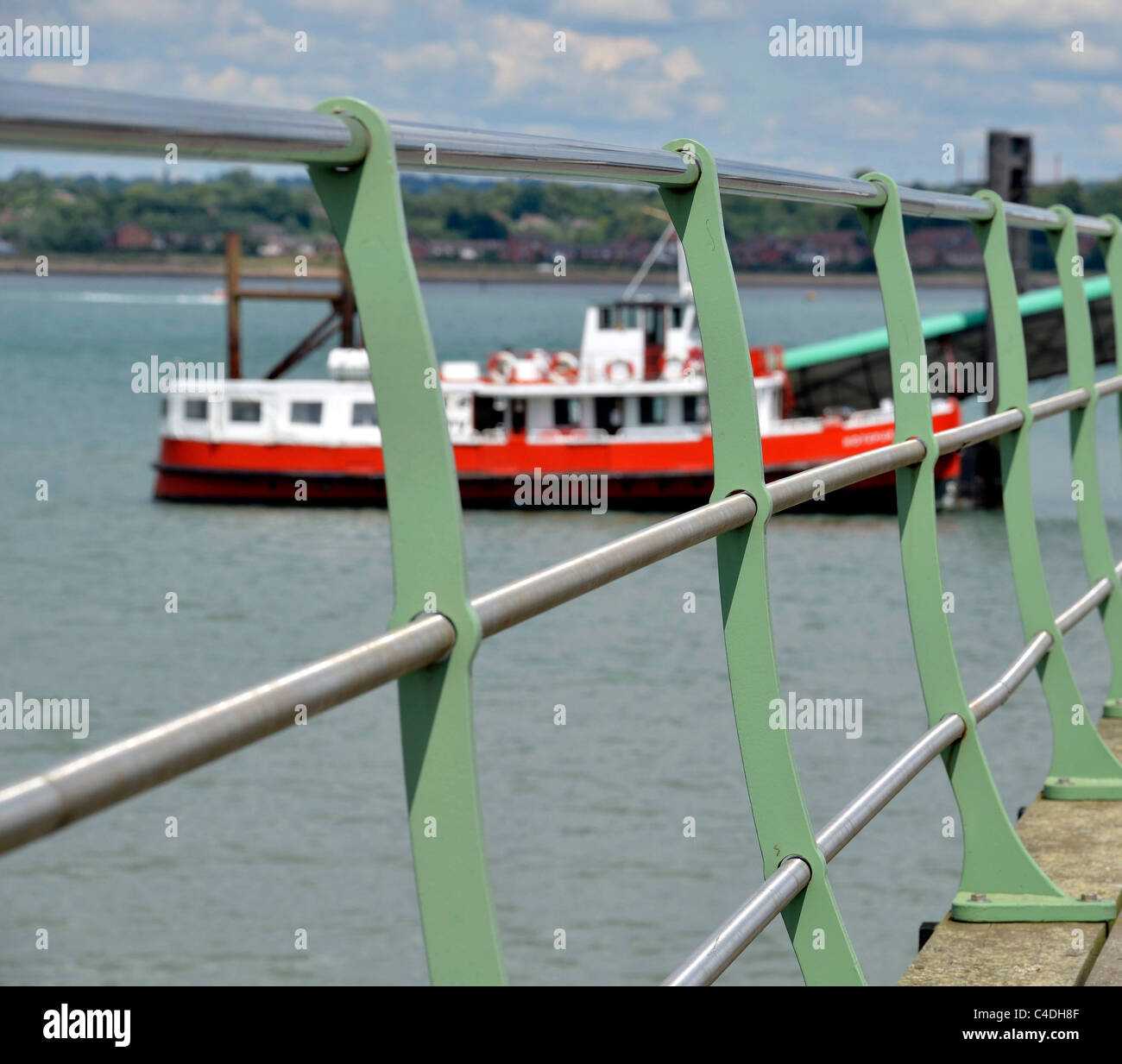 Hythe ferry Banque de photographies et d’images à haute résolution - Alamy