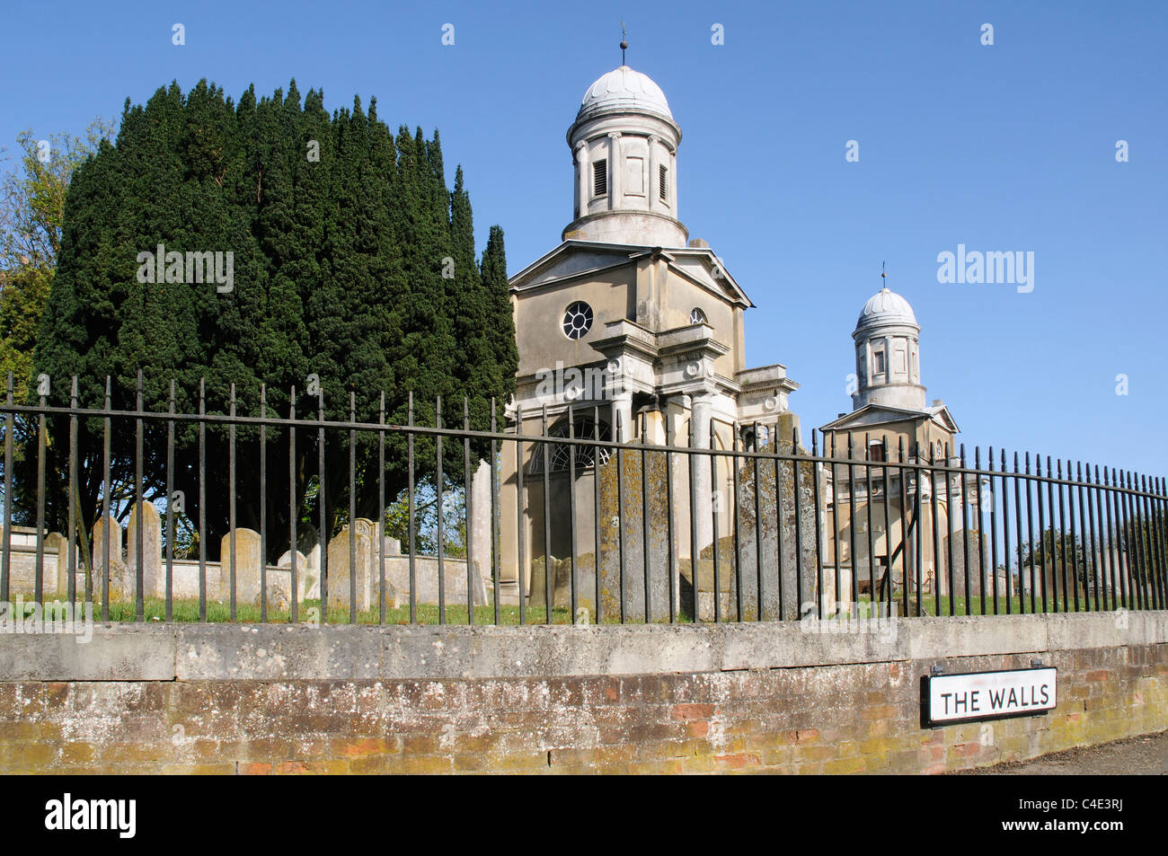 Mistley towers Banque de photographies et d’images à haute résolution ...