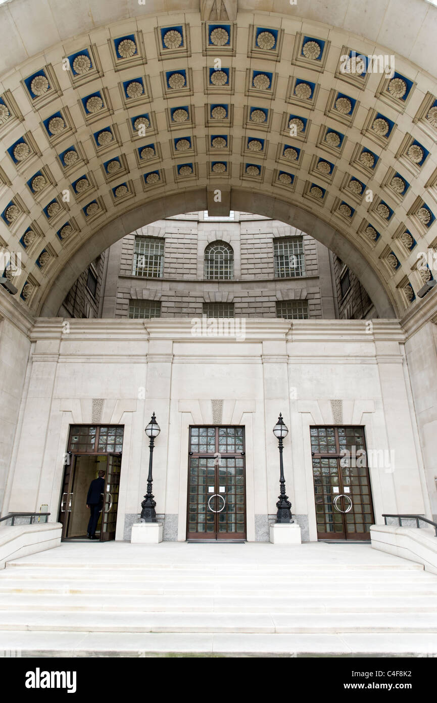 Mi5 building Banque de photographies et d’images à haute résolution - Alamy