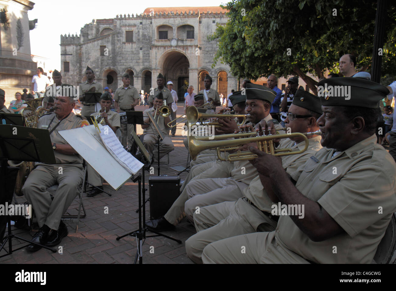 Calle el conde peatonal parque colon columbus plaza Banque de ...