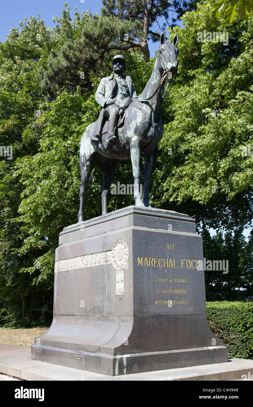 Statue of ferdinand foch Banque de photographies et d’images à haute ...