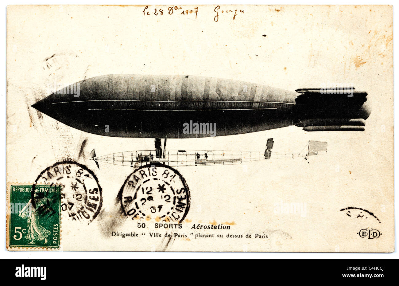 Ville de paris dirigeable vintage Banque de photographies et d’images à ...