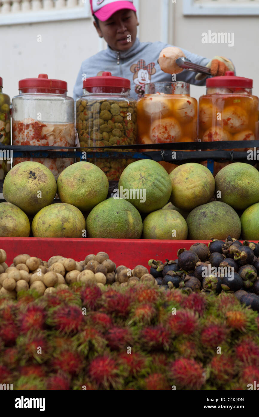 Cambodian fruit Banque de photographies et d’images à haute résolution ...