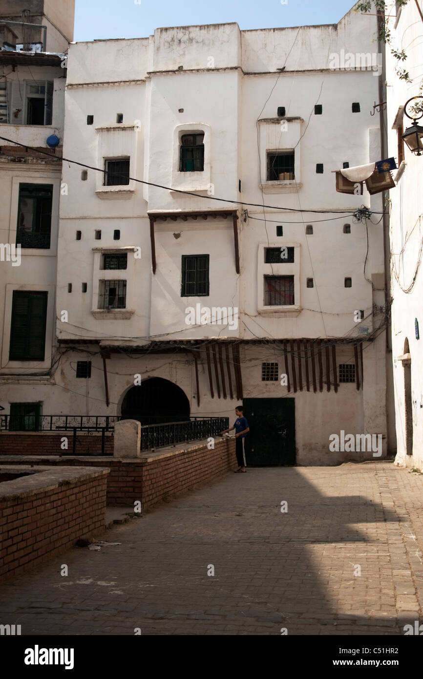 Maisons blanches dans la Casbah d'Alger, l'Afrique du Nord Photo Stock ...