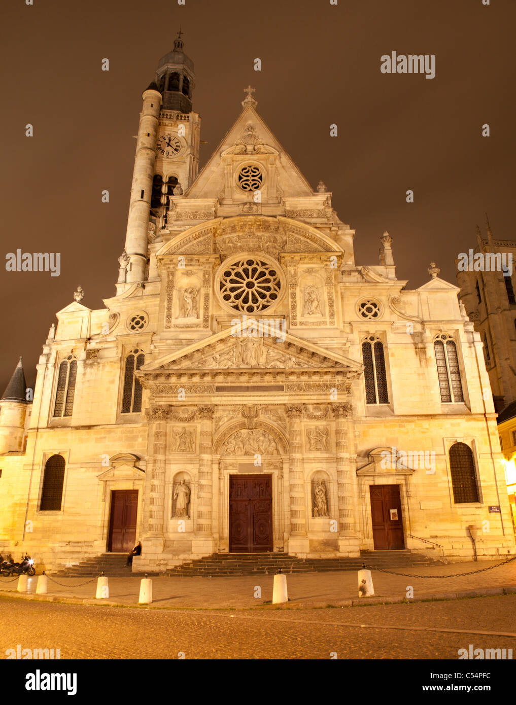 église saint etienne du mont à paris Banque de photographies et d ...