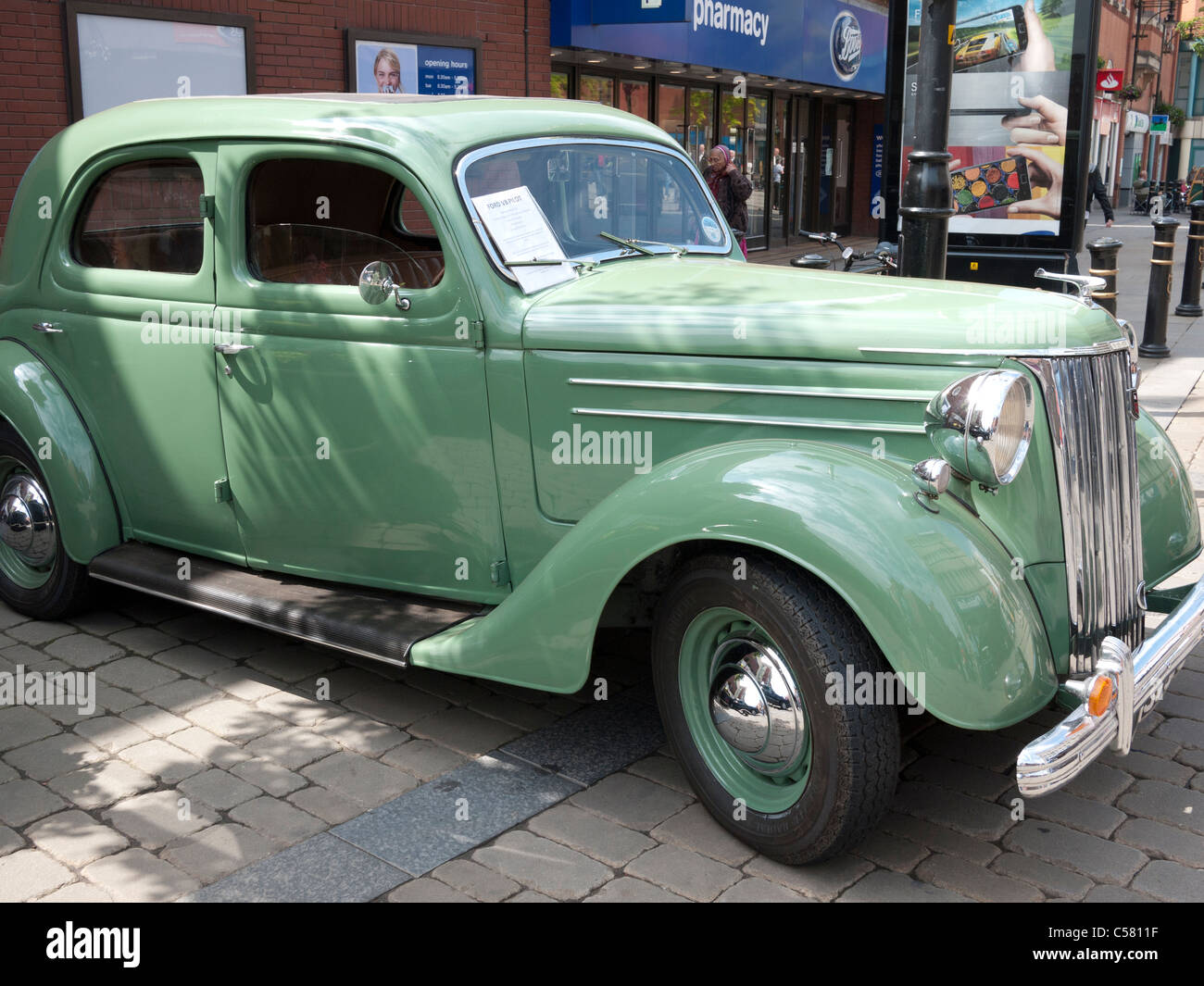Ford v8 pilot Banque de photographies et d’images à haute résolution ...