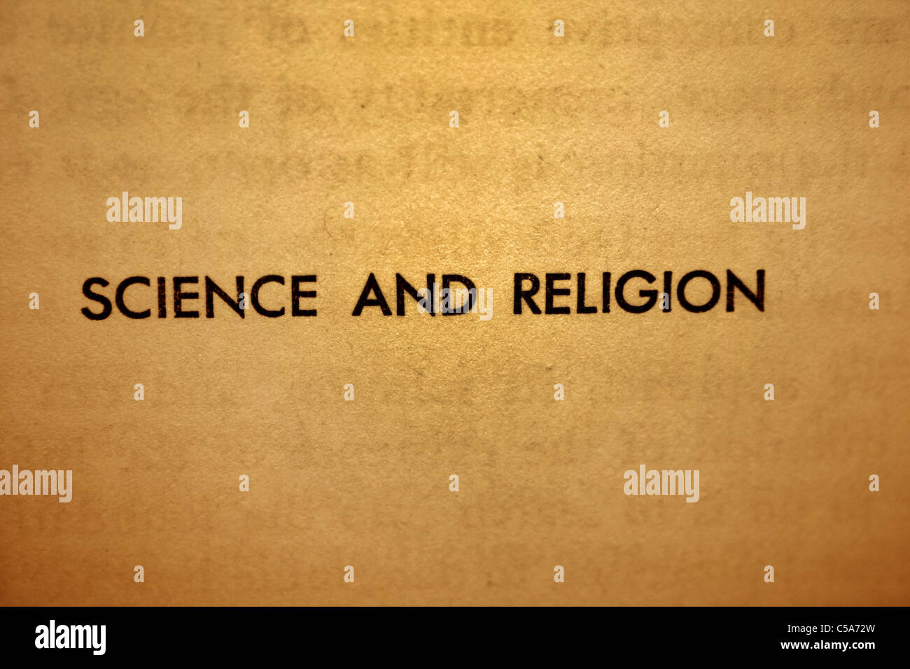 Science and religion Banque de photographies et d’images à haute ...