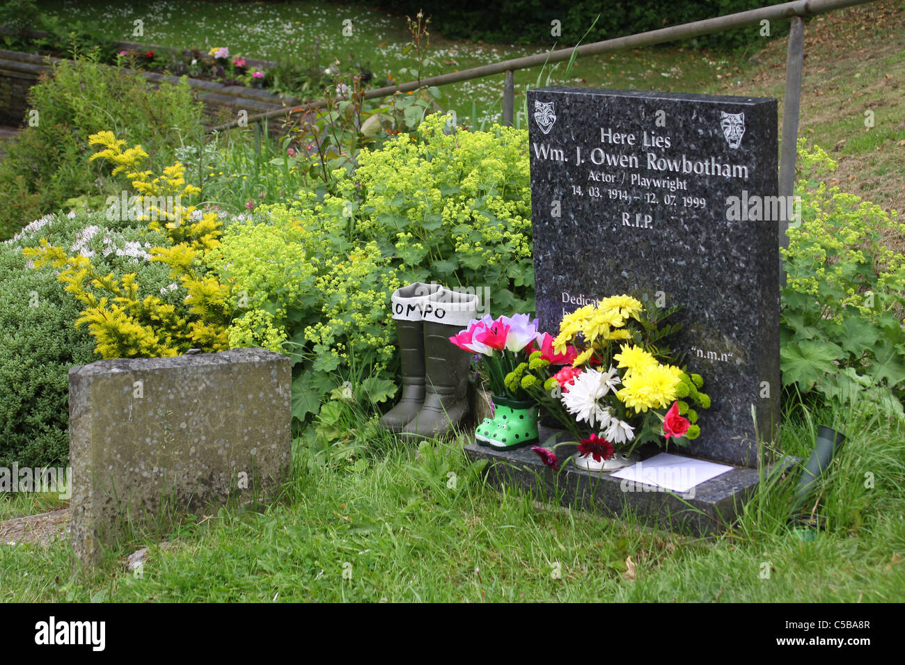La tombe de Last of the Summer Wine star Compo Photo Stock - Alamy