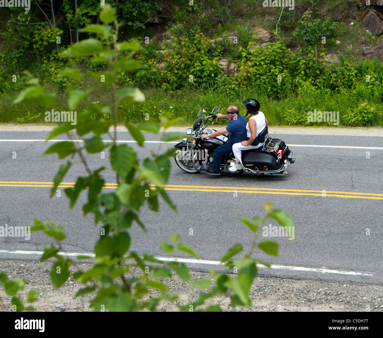 Couple harley davidson Banque de photographies et d’images à haute ...