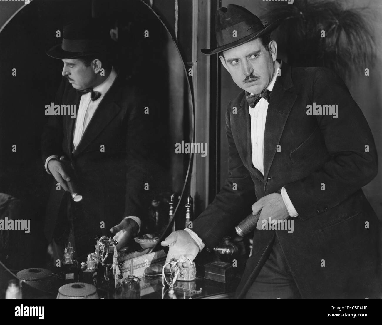 Pris la main dans le sac Banque de photographies et d’images à haute ...