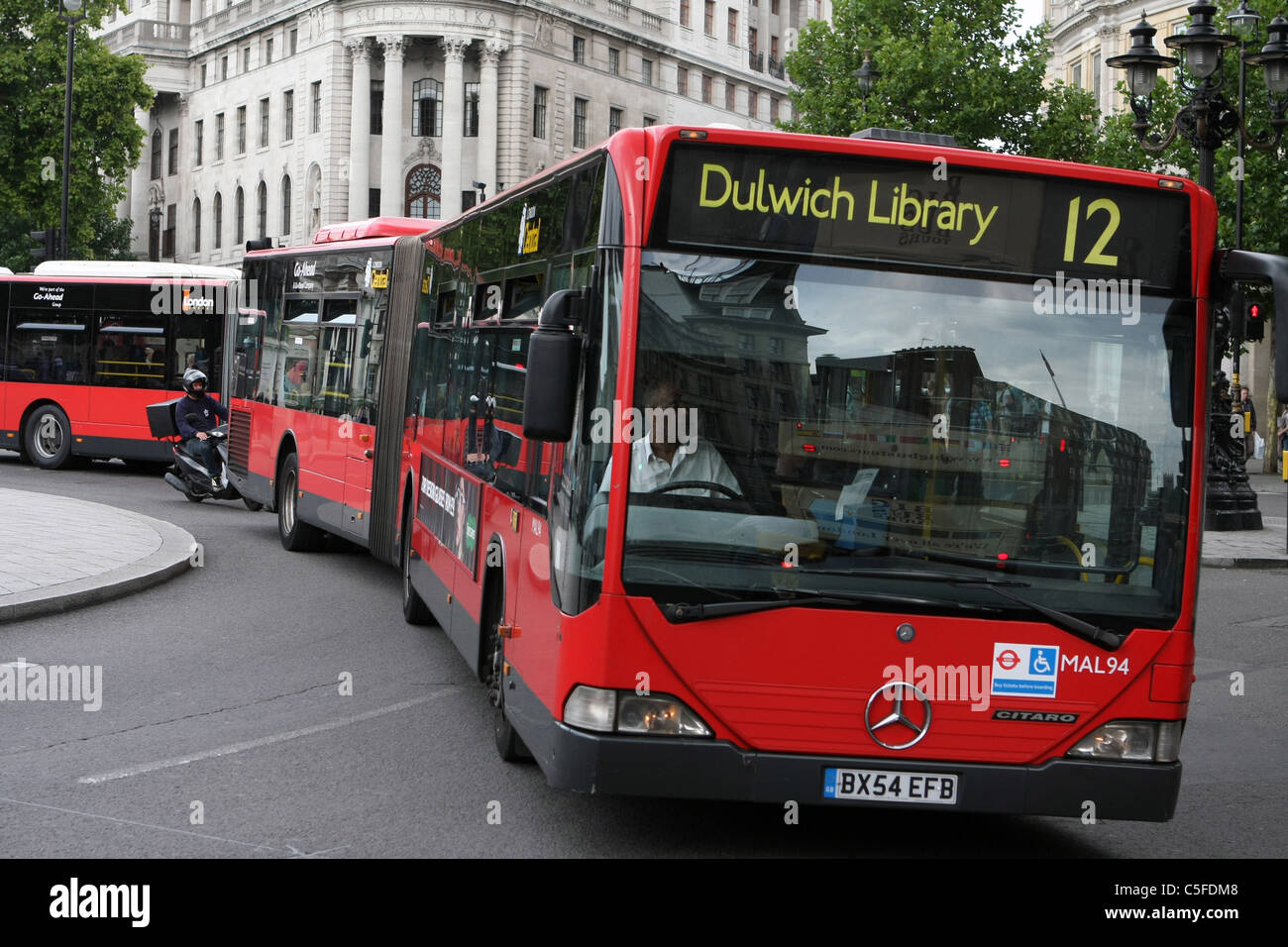Articulated bendy transport travel Banque de photographies et d’images ...