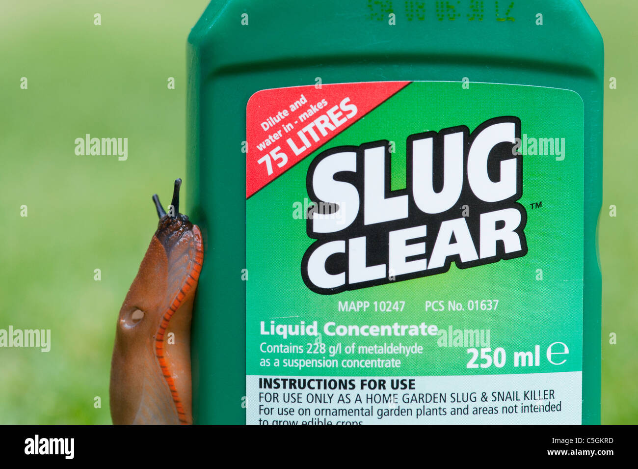 Bouteille de poison limace d'escargot Banque de photographies et d ...