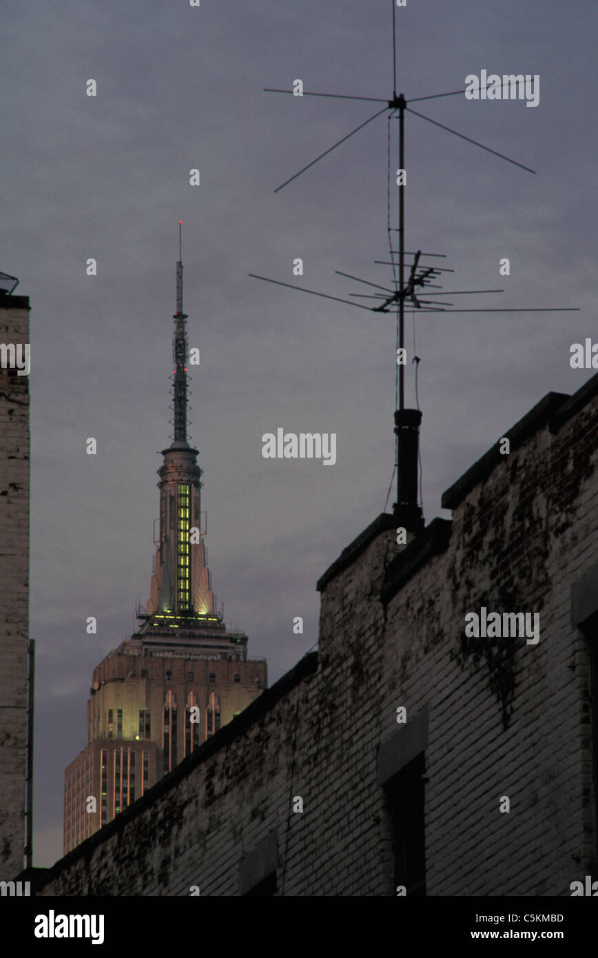 Empire state building et les antennes de télévision Photo Stock - Alamy